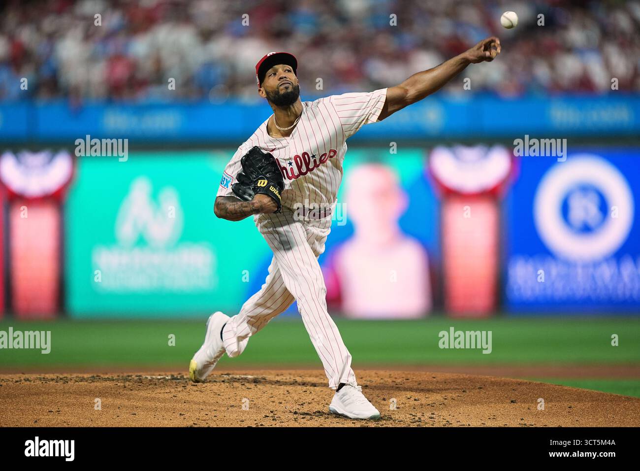 Philadelphia Phillies' Cristopher Sánchez pitches during the second ...