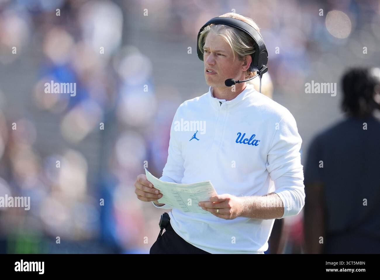 UCLA coach Jerry Neuheisel stands on the sideline during the second ...