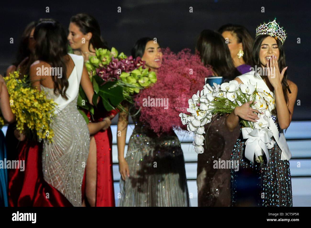 Zouk Mosbeh, Zouk Mosbeh, Lebanon. 4th Oct, 2025. Newly elected Miss ...