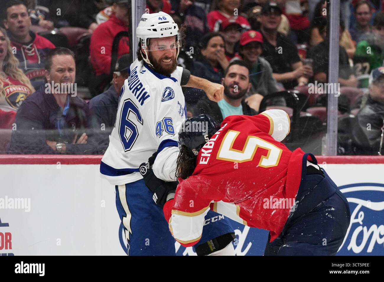 Tampa Bay Lightning right wing Scott Sabourin (46) and Florida Panthers ...