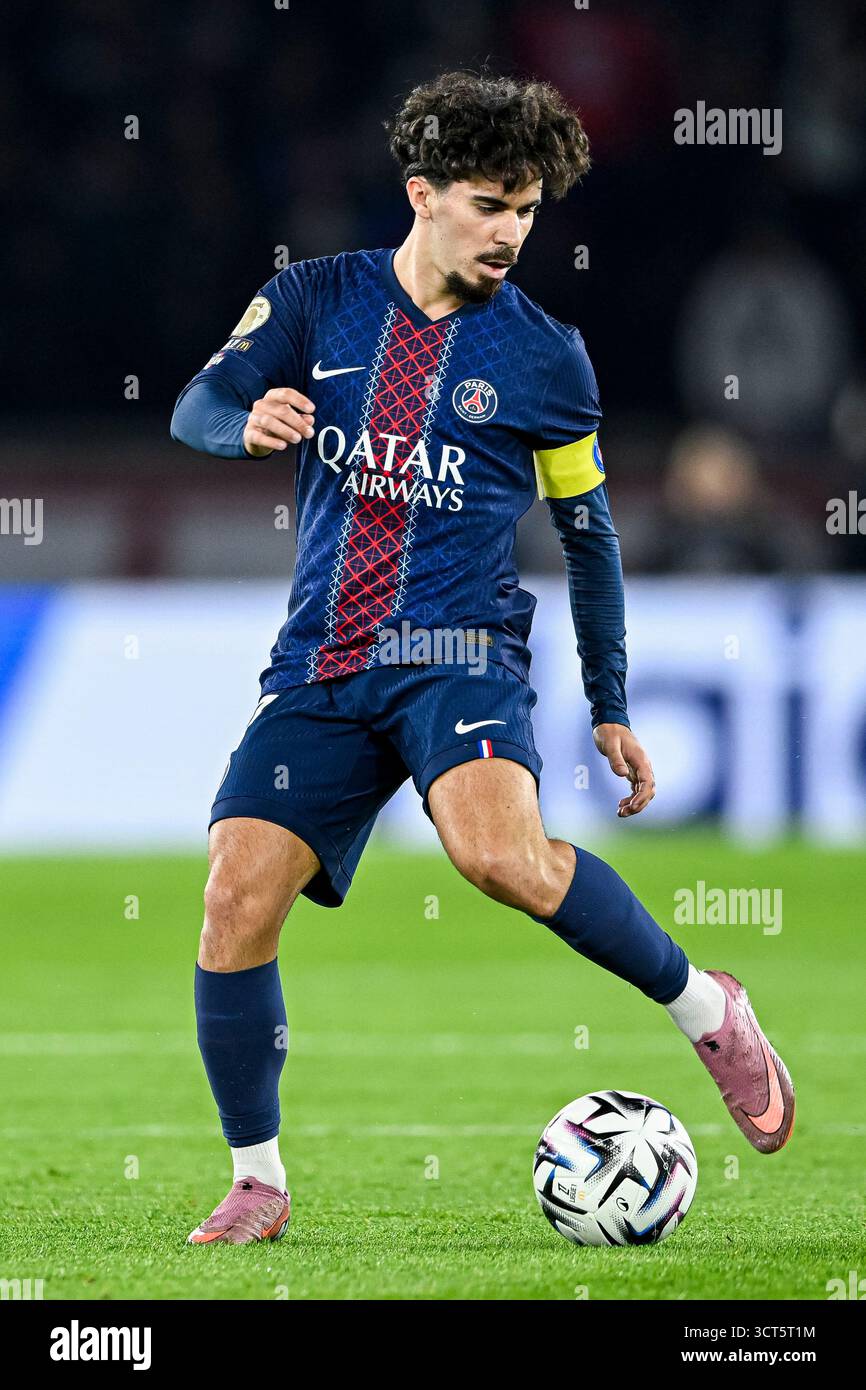 Paris, France. 27th Sep, 2025. Vitor Machado Ferreira Vitinha during ...