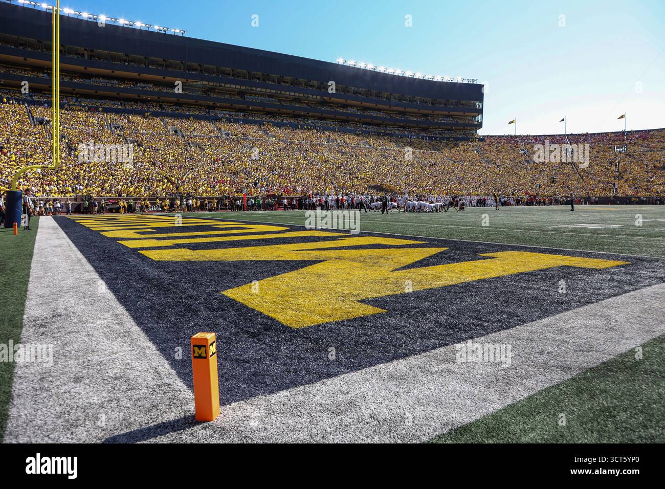 ANN ARBOR, MI - OCTOBER 04: A wide angle view of Michigan Stadium ...