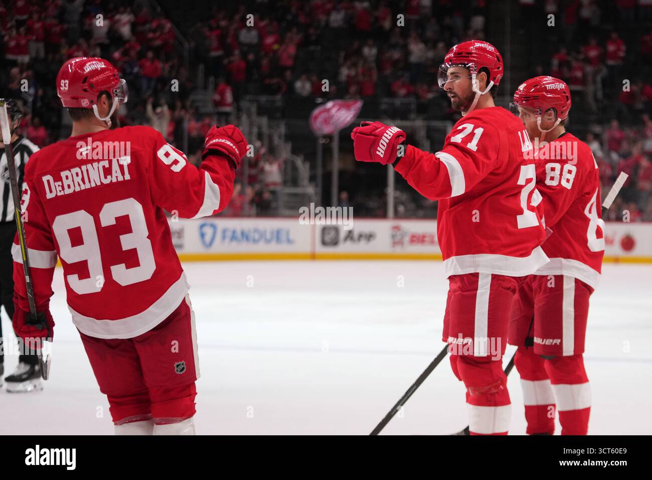Detroit Red Wings center Dylan Larkin (71) celebrates his goal with ...