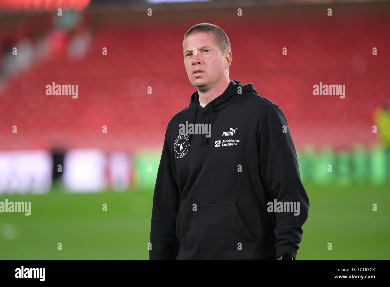 Nottingham, UK. 02nd Oct, 2025. FC Midtjylland head coach Mike Tullberg ...