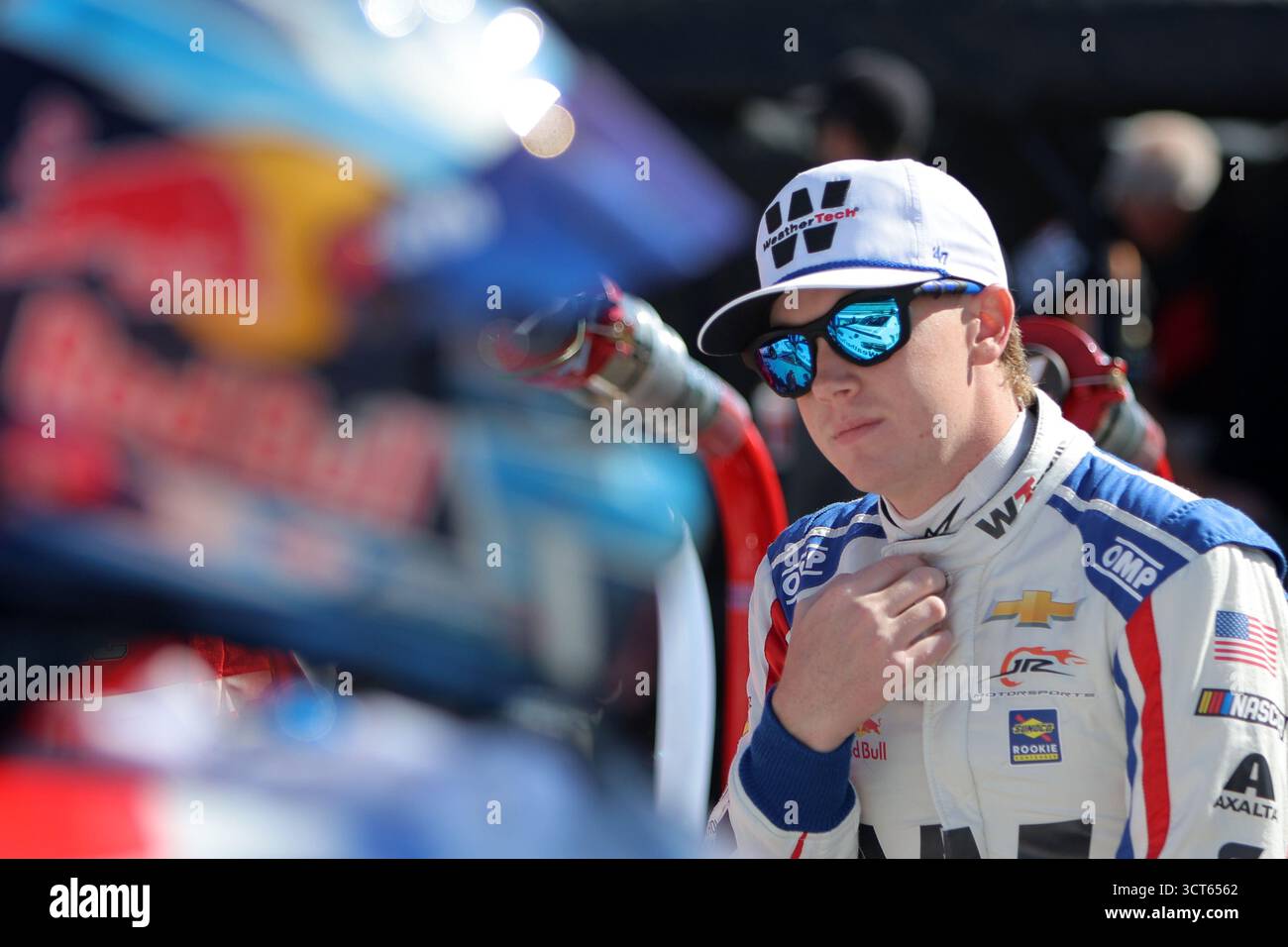 CHARLOTTE, NC - OCTOBER 04: Connor Zilisch (#88 JR Motorsports ...