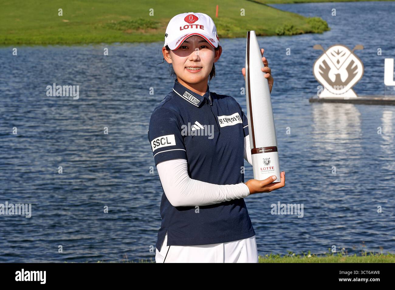 October 4, 2025 - Youmin Hwang celebrates after winning the 2025 LOTTE ...