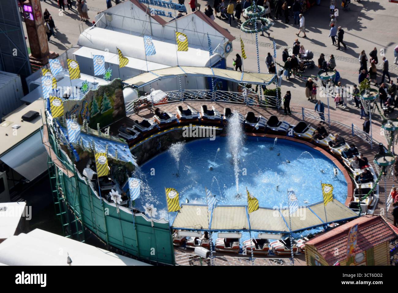 Muenchen 02.10.2025 Theresienwiese Oktoberfest Wiesn Festzelte ...