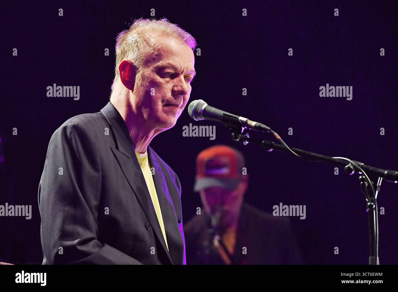 UK. 04th Oct, 2025. LONDON, ENGLAND - OCTOBER 04: Edwyn Collins ...
