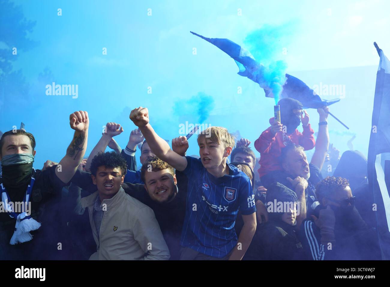 Ipswich Town fans outside the ground before the Sky Bet Championship ...