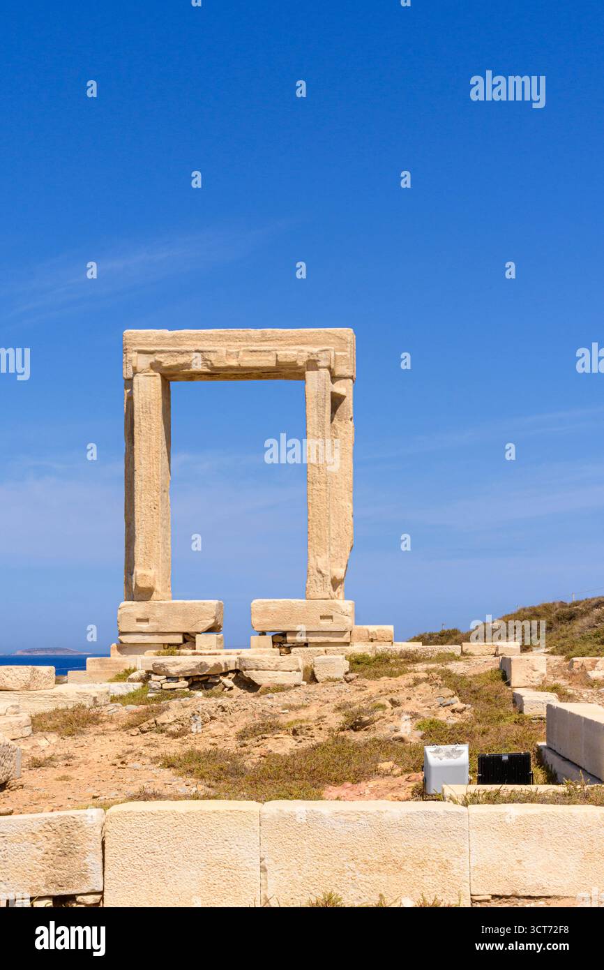 Temple of Apollo Arch known as The Portara, Naxos Island, Cyclades ...
