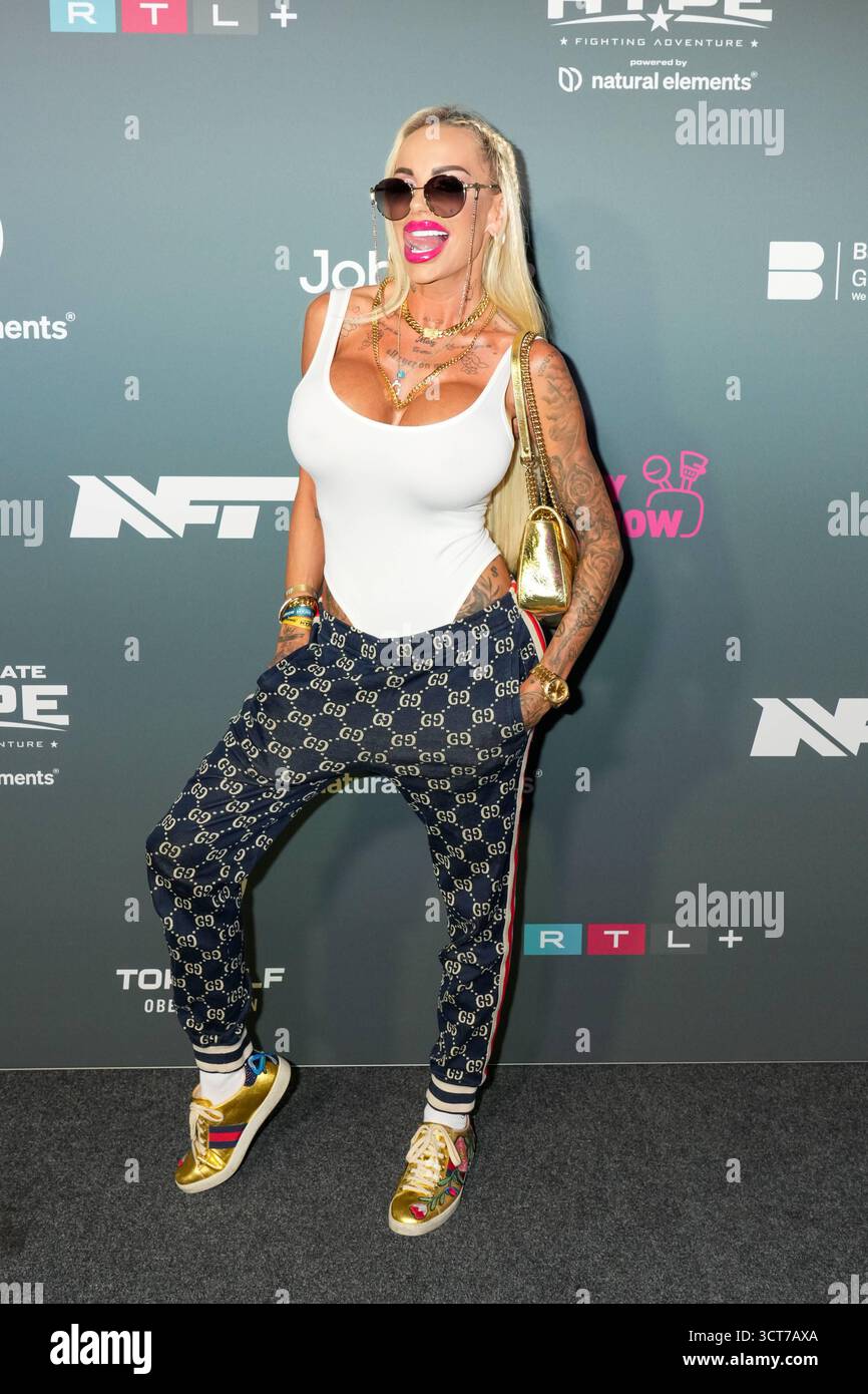 The Ultimate HYPE in Oberhausen Gina Lisa Lohfink beim Box-Event The ...