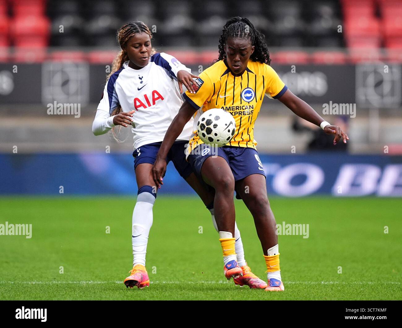 Tottenham Hotspur's Jessica Naz (left) and Brighton and Hove Albion's ...