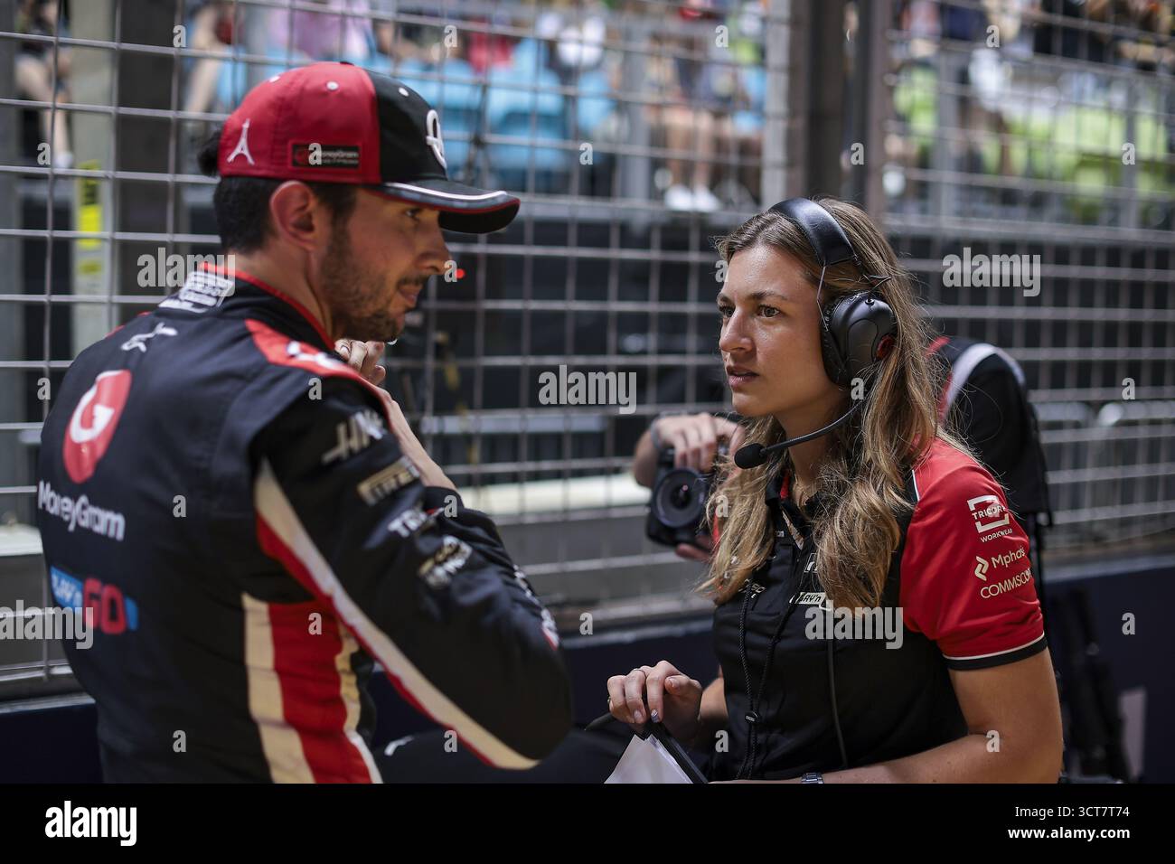MULLER Laura, Haas F1 Team, engineer, portrait during the 2025 Formula ...