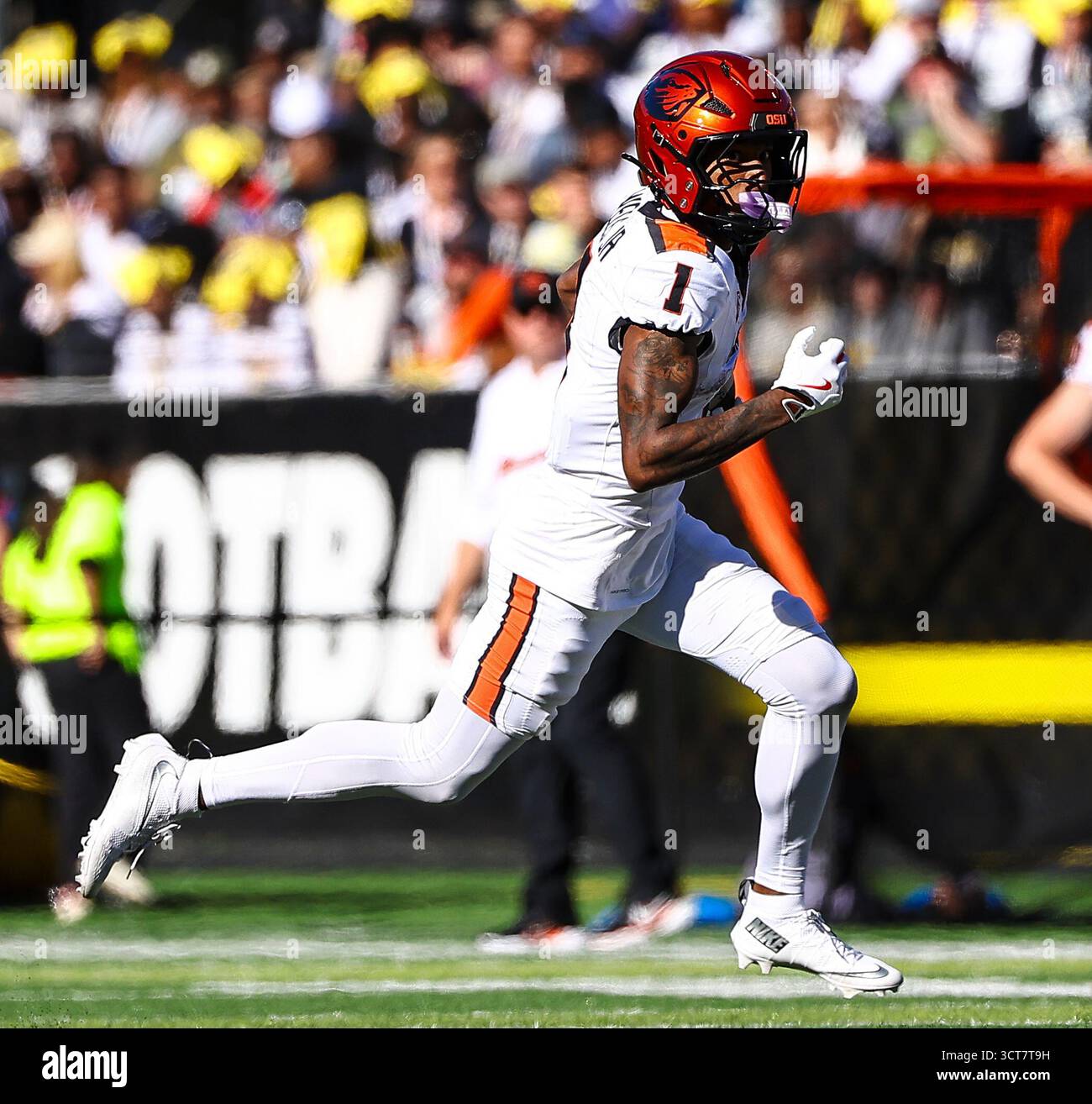 October 4, 2025: Oregon State wide receiver David Wells Jr. (1) runs ...