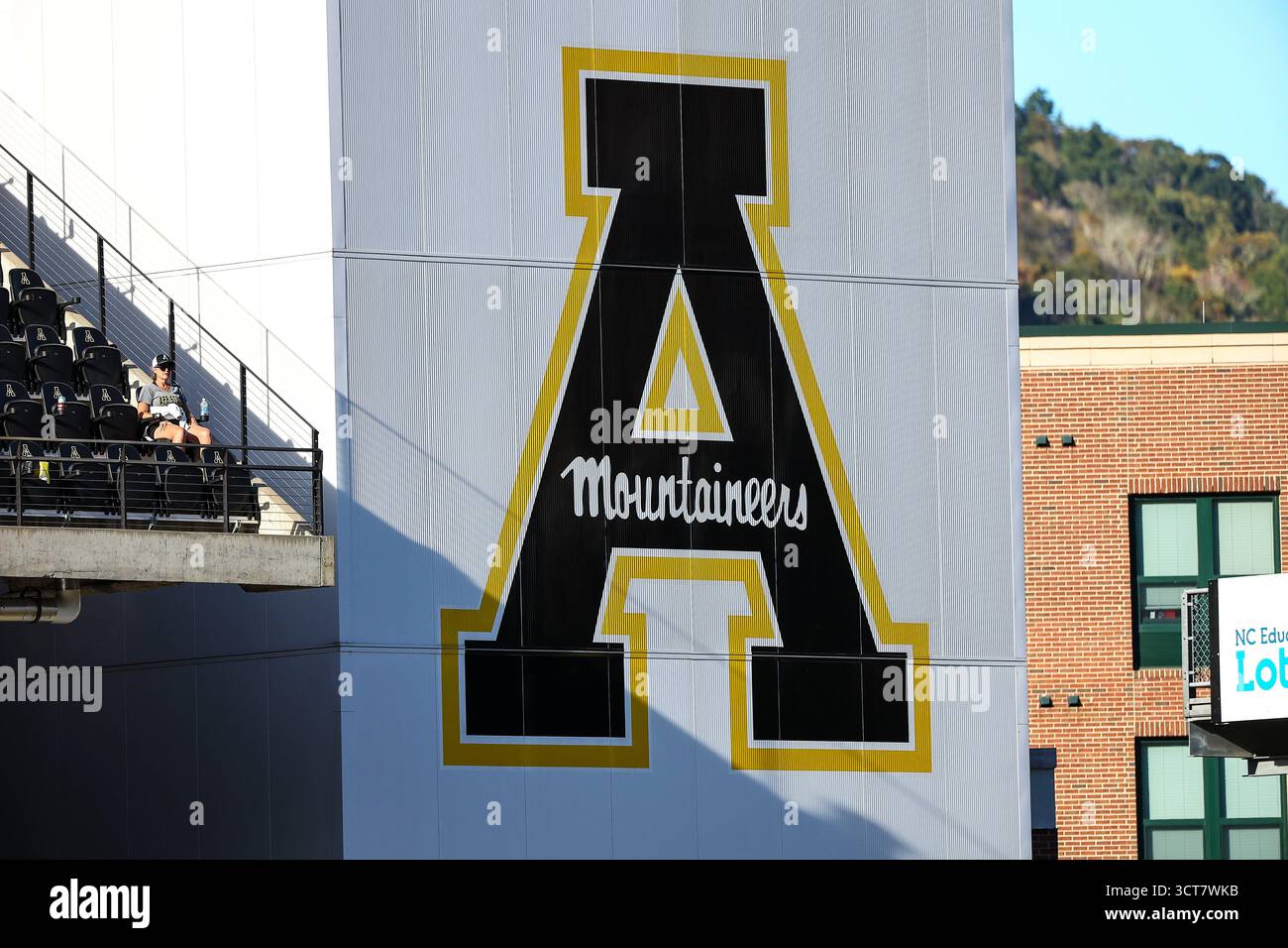 October 4, 2025: App State stadium. NCAA football game between Oregon ...