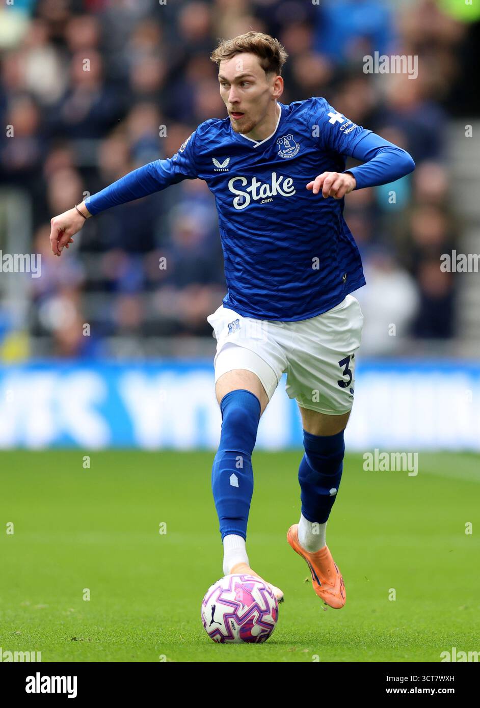 Everton's James Garner during the Premier League match at the Hill ...