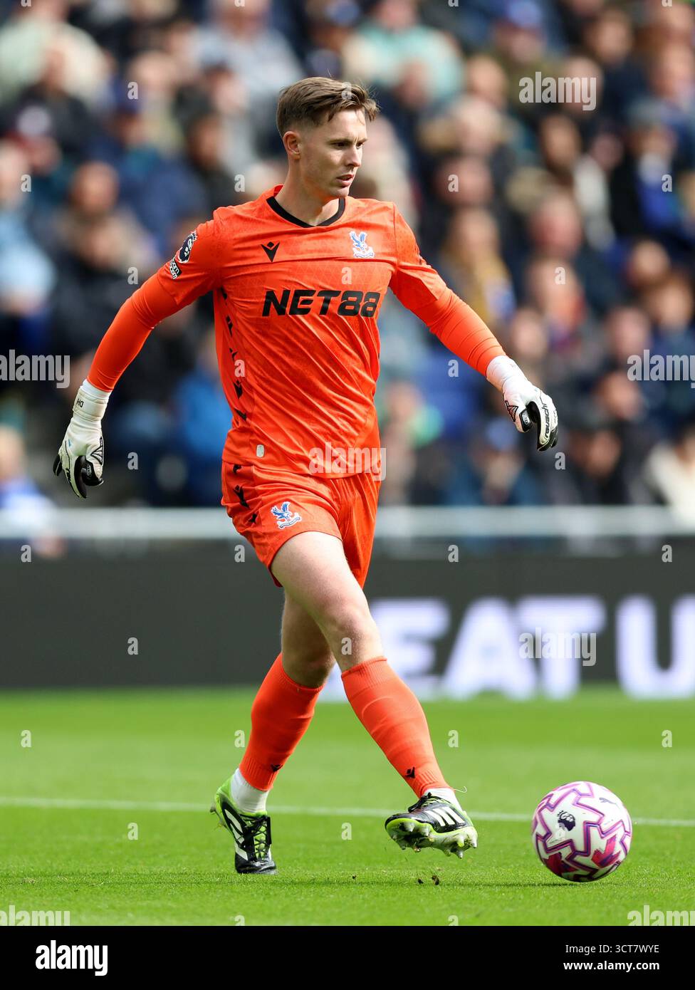 Crystal Palace goalkeeper Dean Henderson during the Premier League ...
