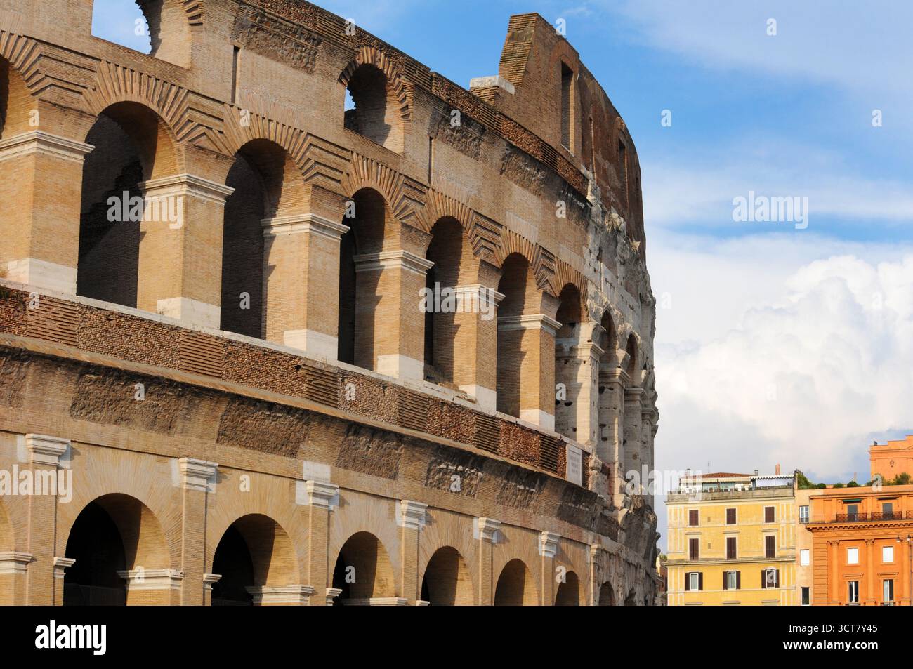 Colosseum rome underground structure hi-res stock photography and ...