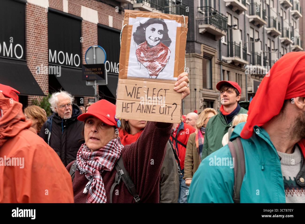Amsterdam The Netherlands 5th October 2025 Rode lijn protest. Red line ...