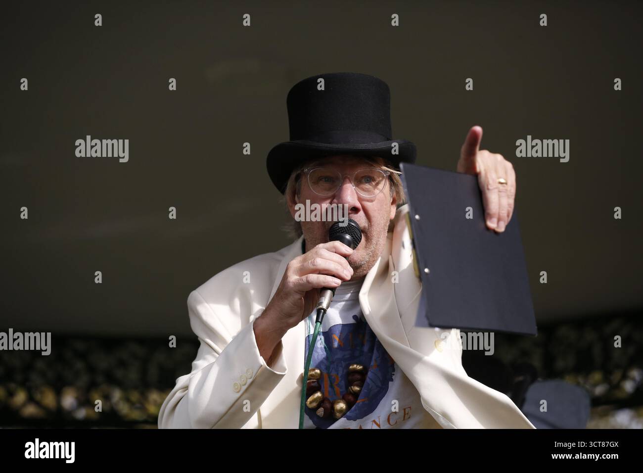 Conker meister hi-res stock photography and images - Alamy