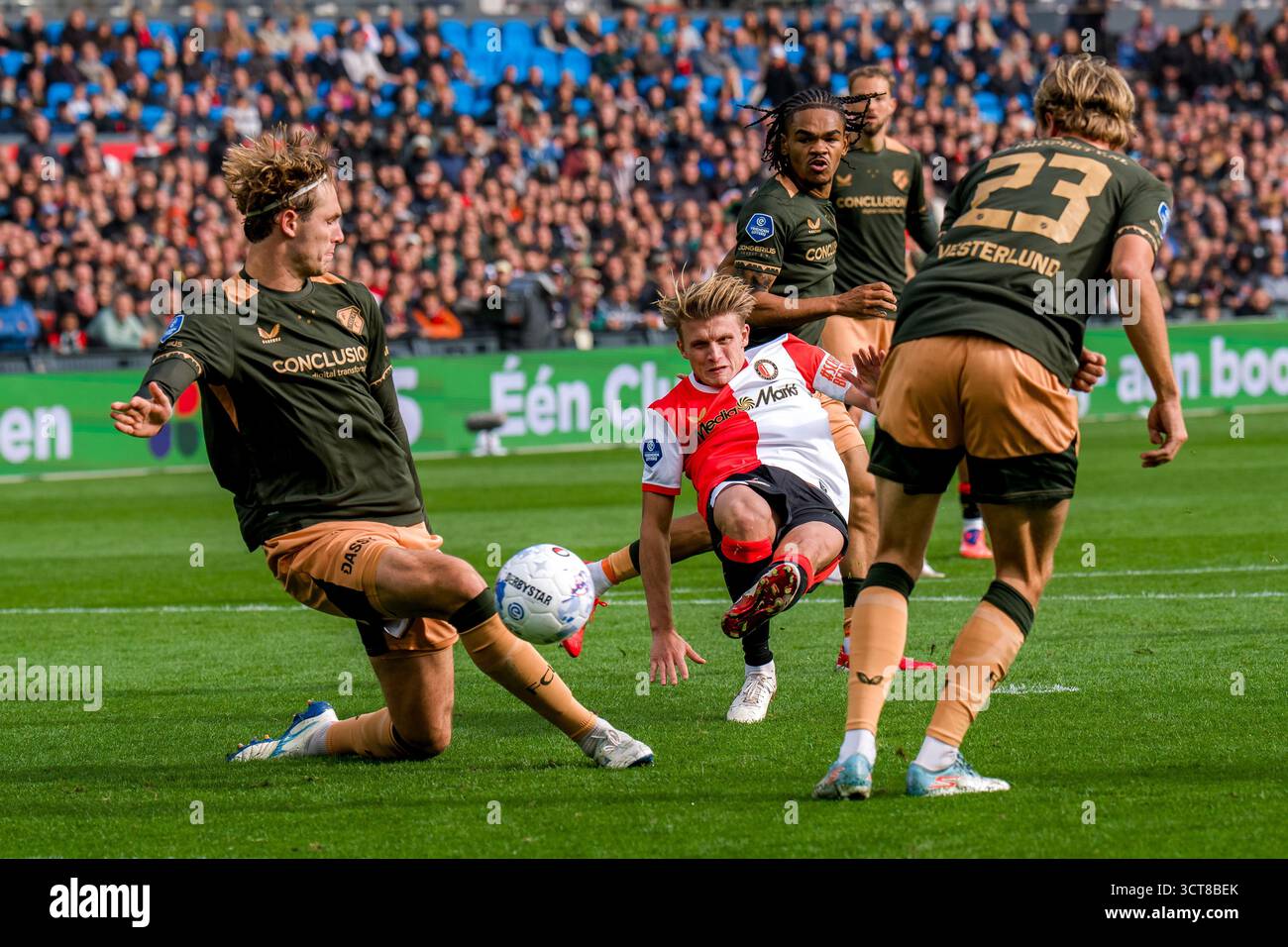 Sem steijn feyenoord goal hi-res stock photography and images - Alamy