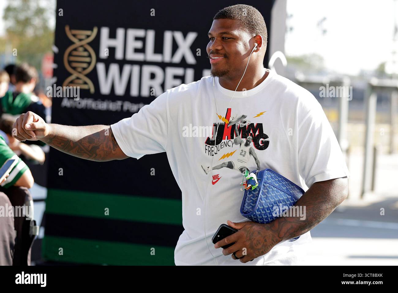 New York Jets defensive tackle Quinnen Williams (95) arrives before an ...