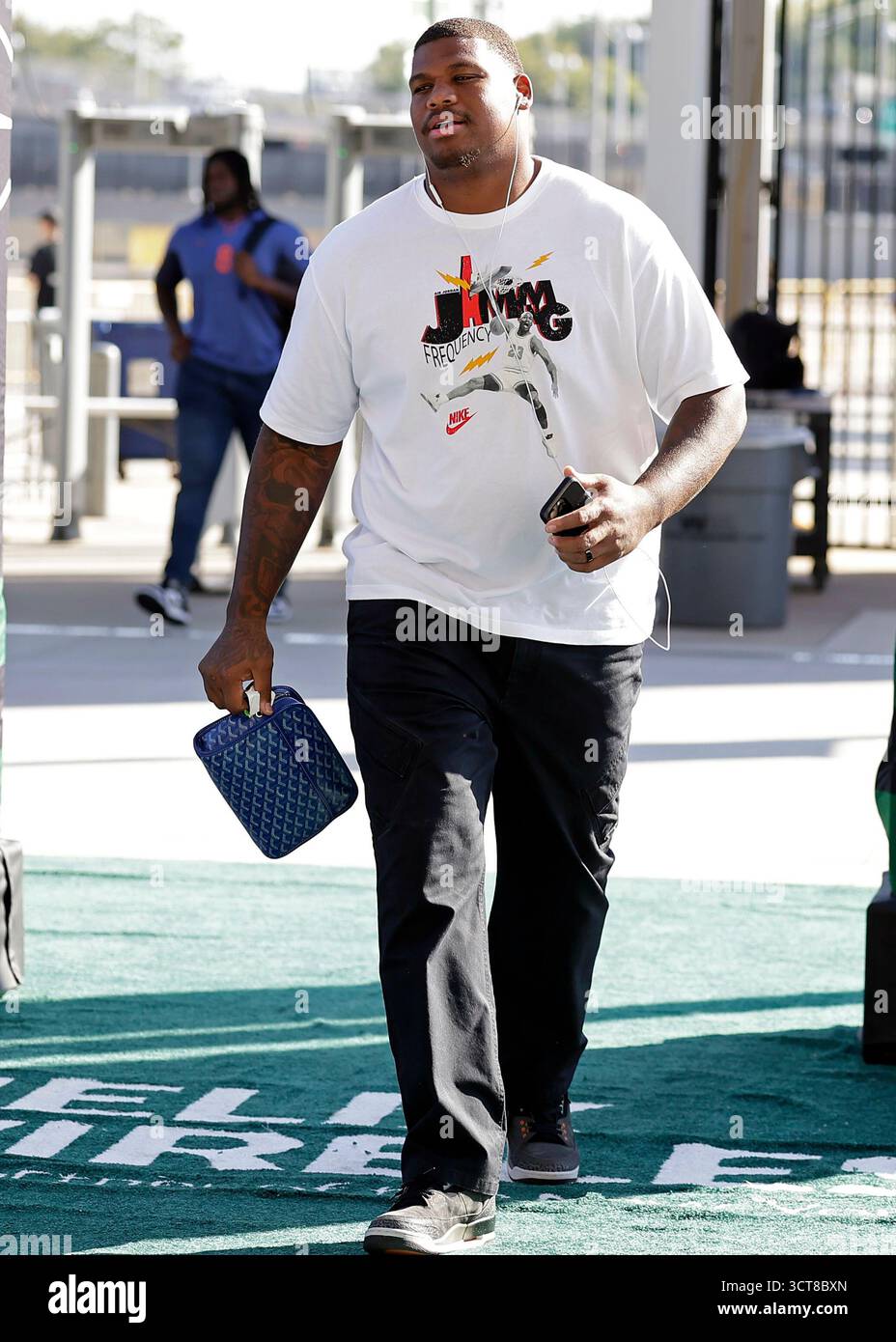 New York Jets defensive tackle Quinnen Williams (95) arrives before an ...