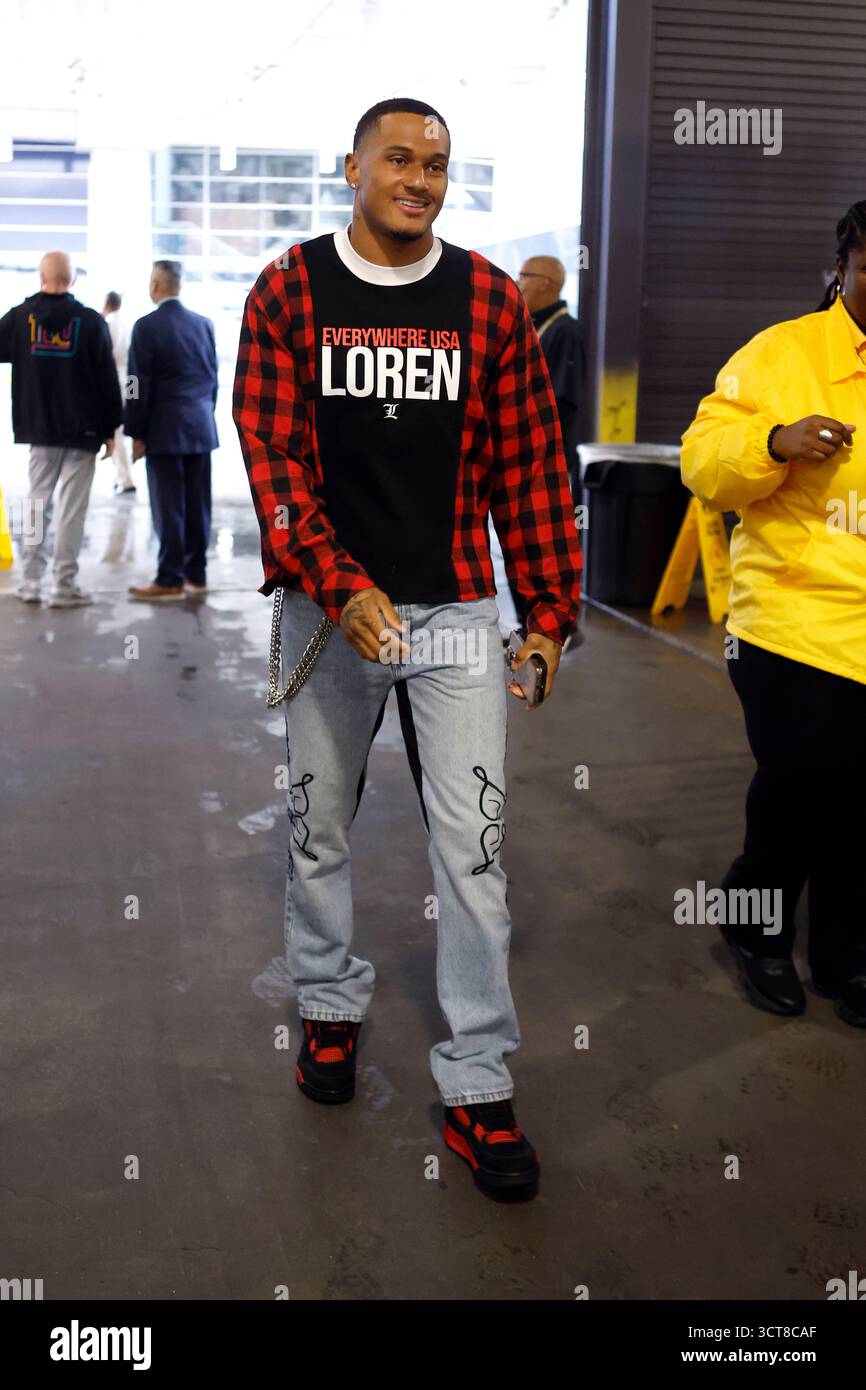 New Orleans Saints cornerback Alontae Taylor (1) arrives before an NFL ...