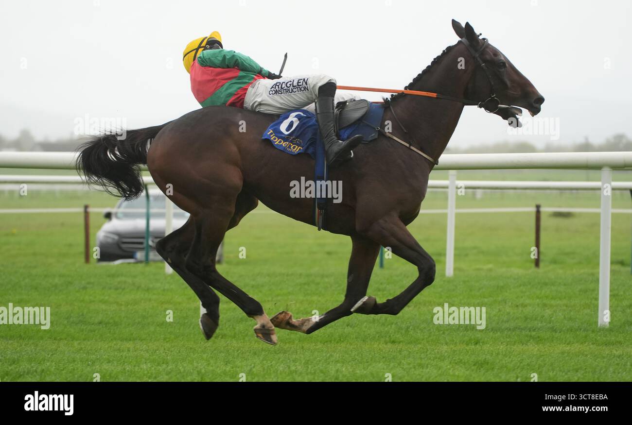 Glen Kiln unseats his rider Brian Hayes at the last fence during Horse ...