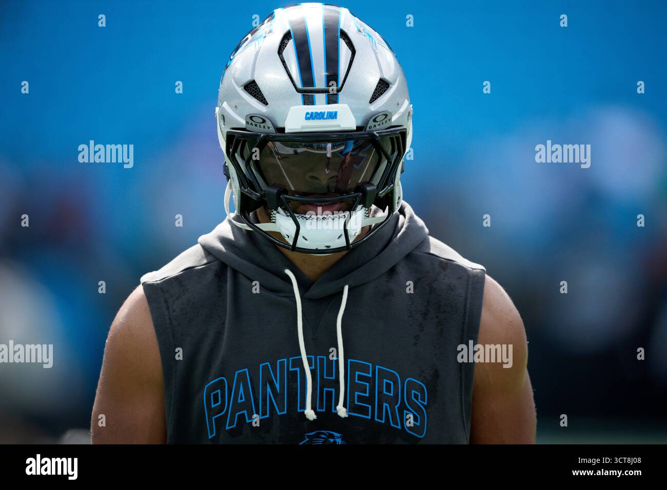 Carolina Panthers tight end Tommy Tremble warms up before an NFL ...