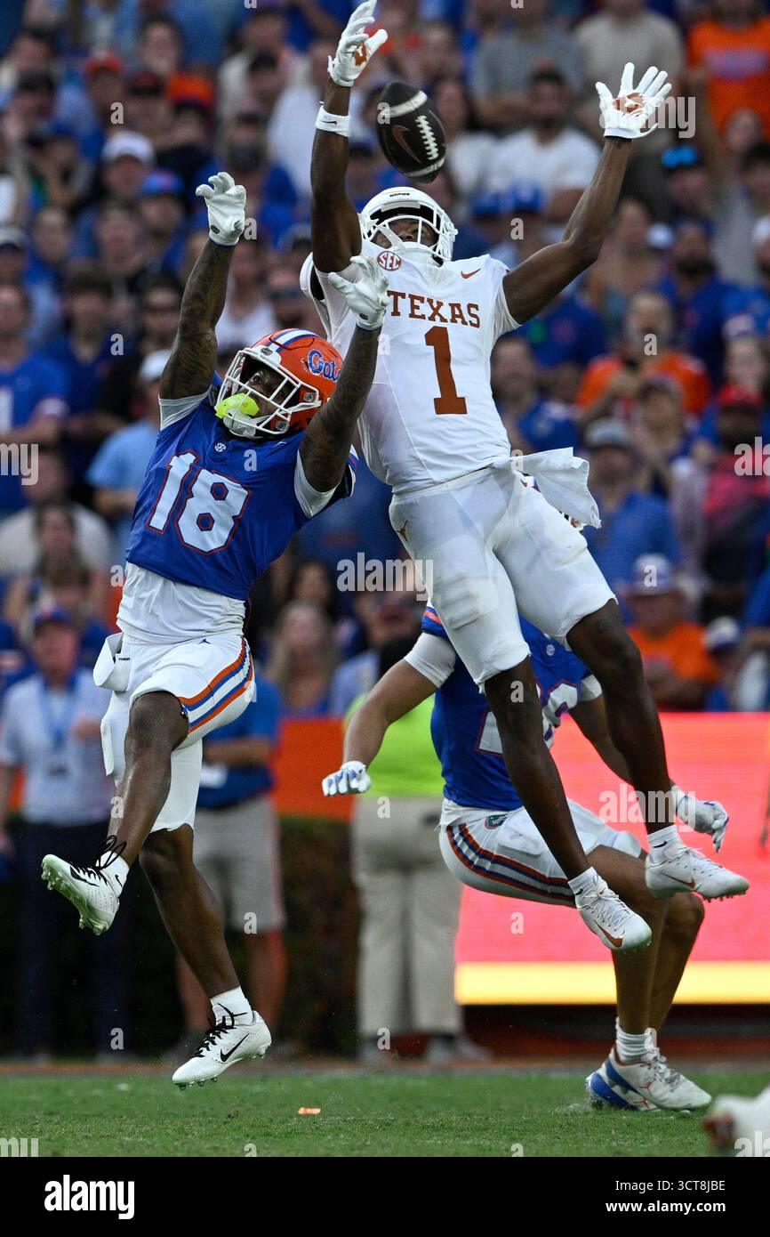 Florida defensive back Bryce Thornton (18) breaks up a pass intended for Texas wide receiver ...