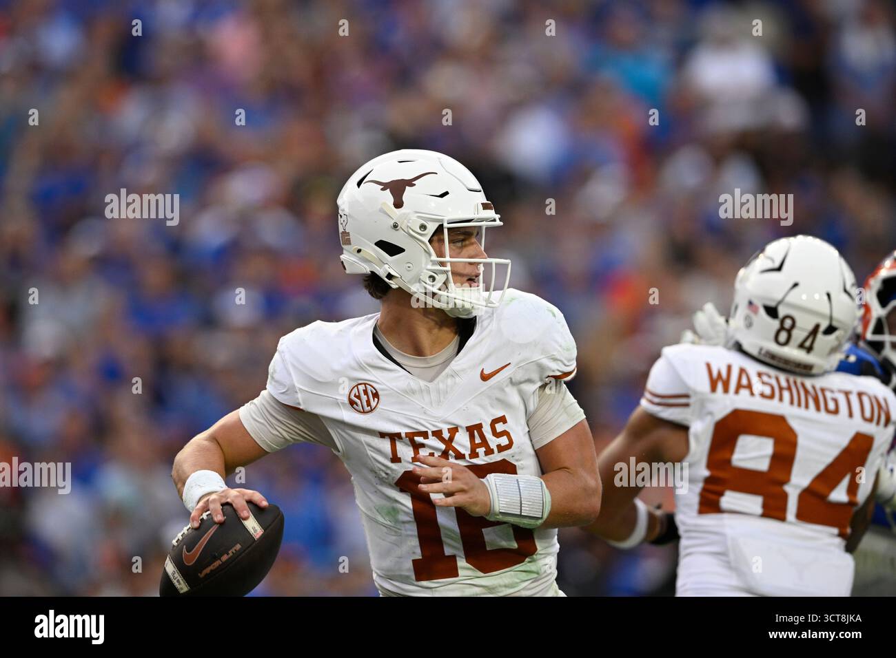 Texas quarterback Arch Manning (16) throws a pass against Florida ...