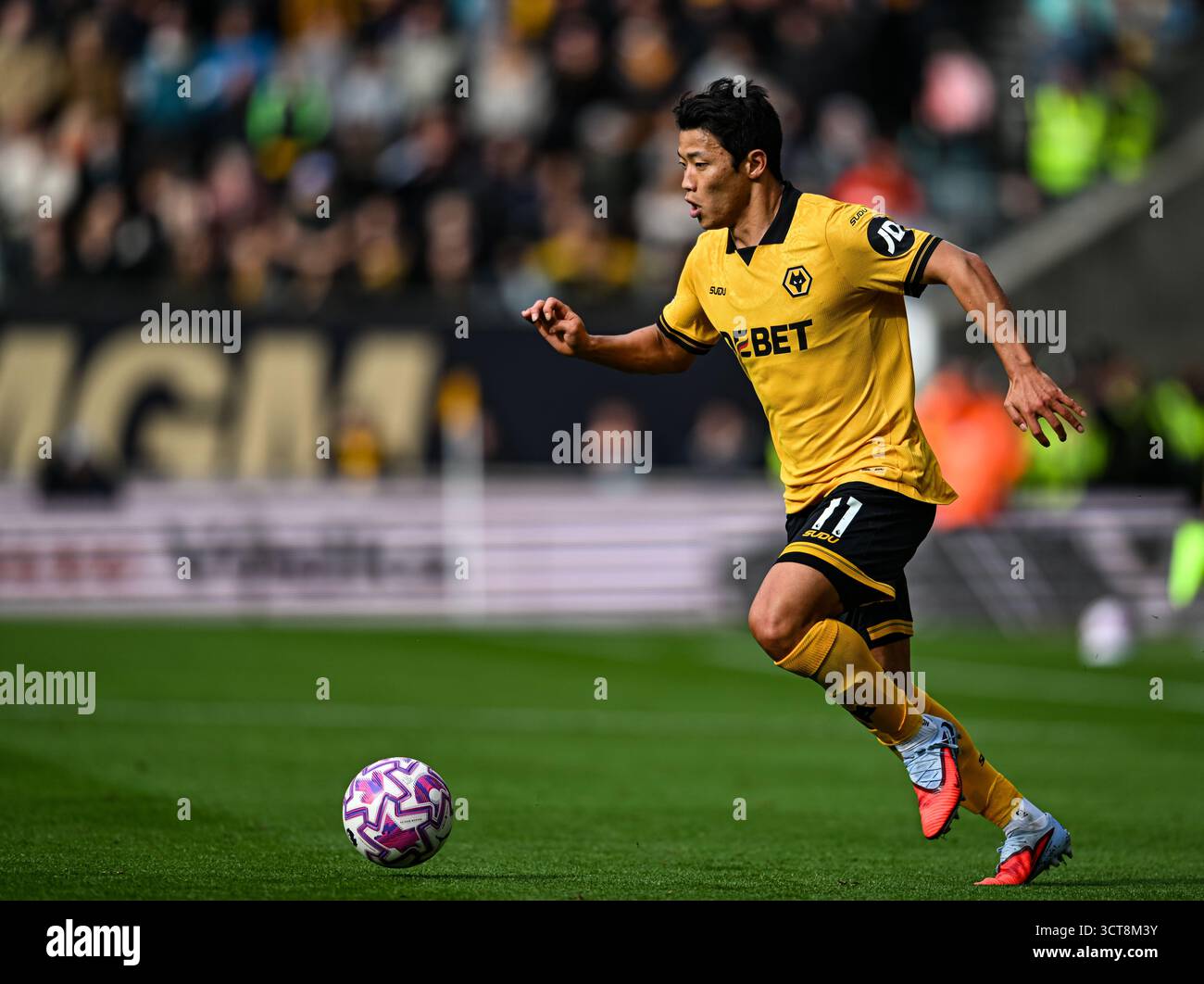 5th October 2025; Molineux Stadium, Wolverhampton, West Midlands ...