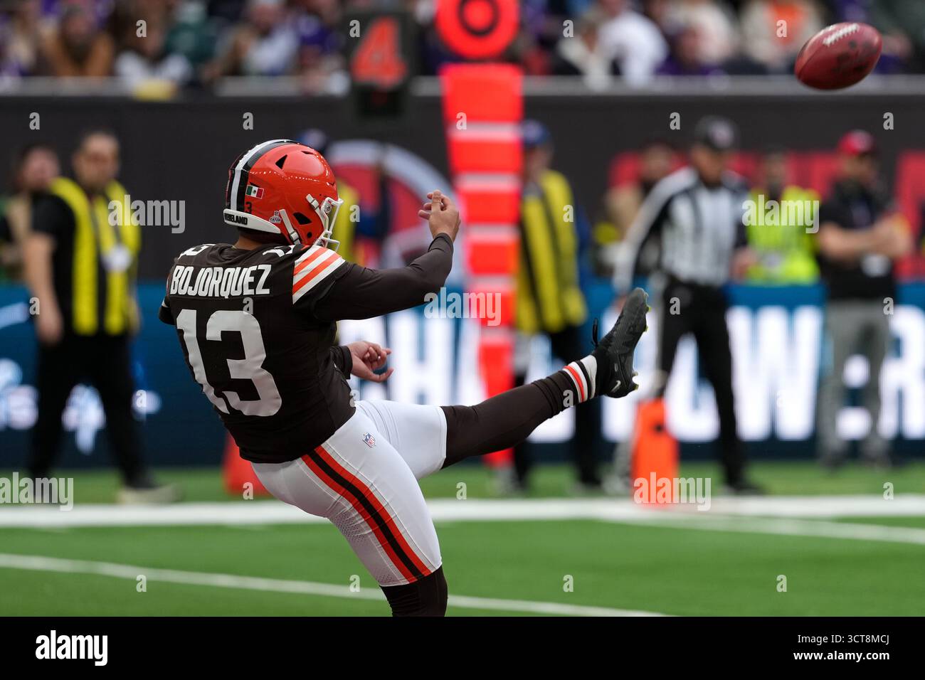 Cleveland Browns punter Corey Bojorquez kicks in the second half of an ...