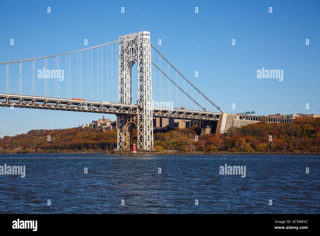 The George Washington Bridge over Hudson river, connecting Washington ...