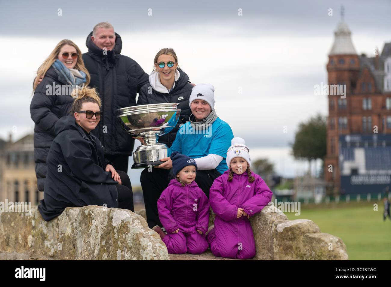 St Andrews, Scotland. 5th October 2025. Robert MacIntyre and his family ...