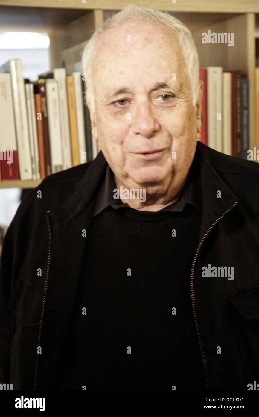 Modena, Italy. 05th Oct, 2025. Modena. Lecture by Ilan Pappe', the ...