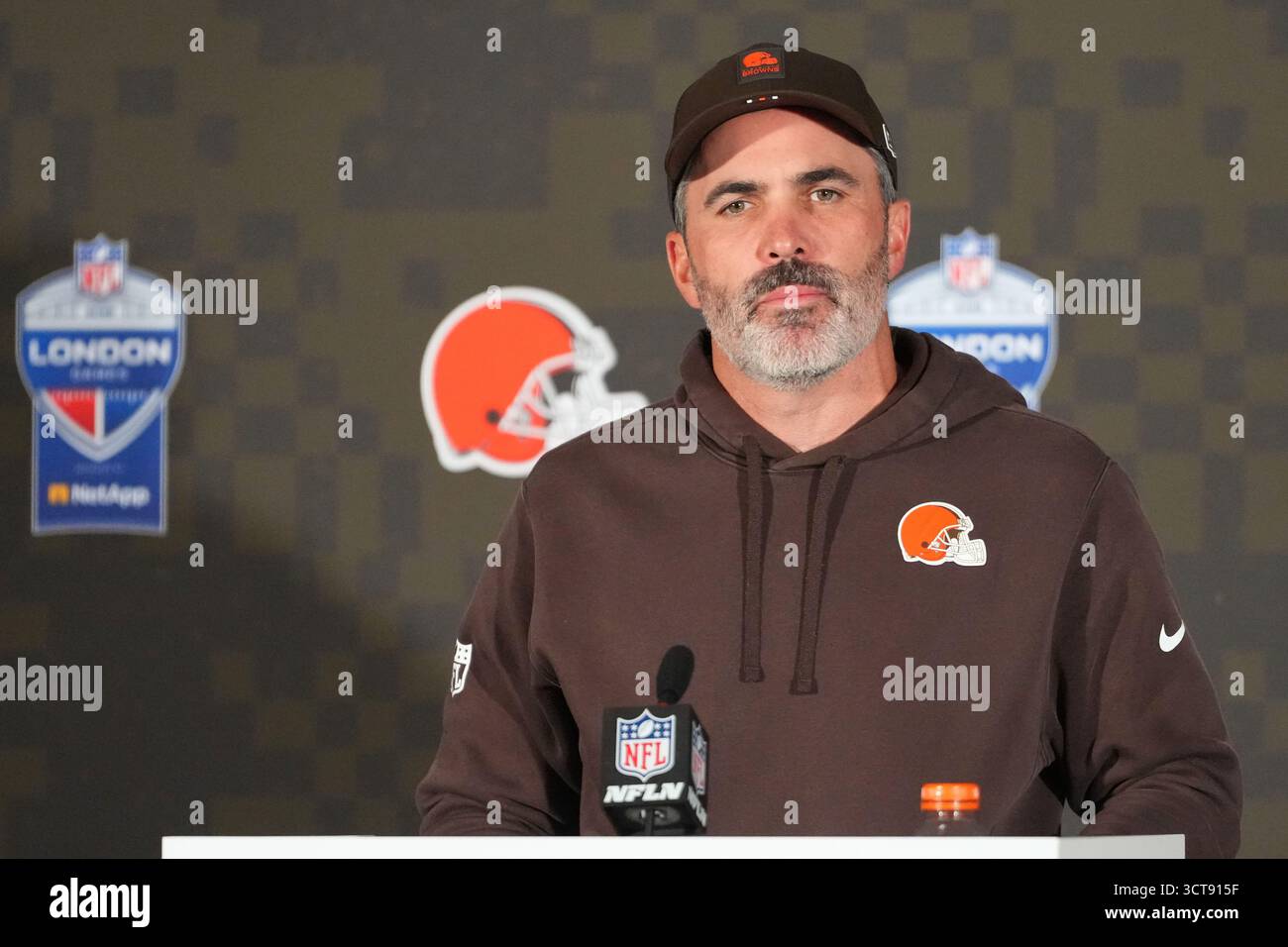 Cleveland Browns head coach Kevin Stefanski speaks during a press ...
