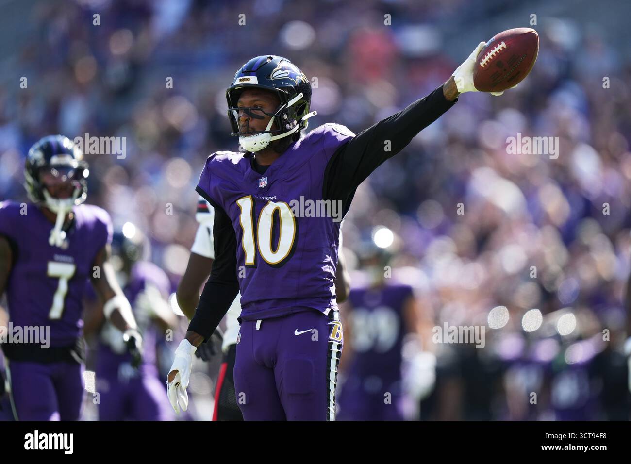 Baltimore Ravens wide receiver Deandre Hopkins (10) celebrates after a ...