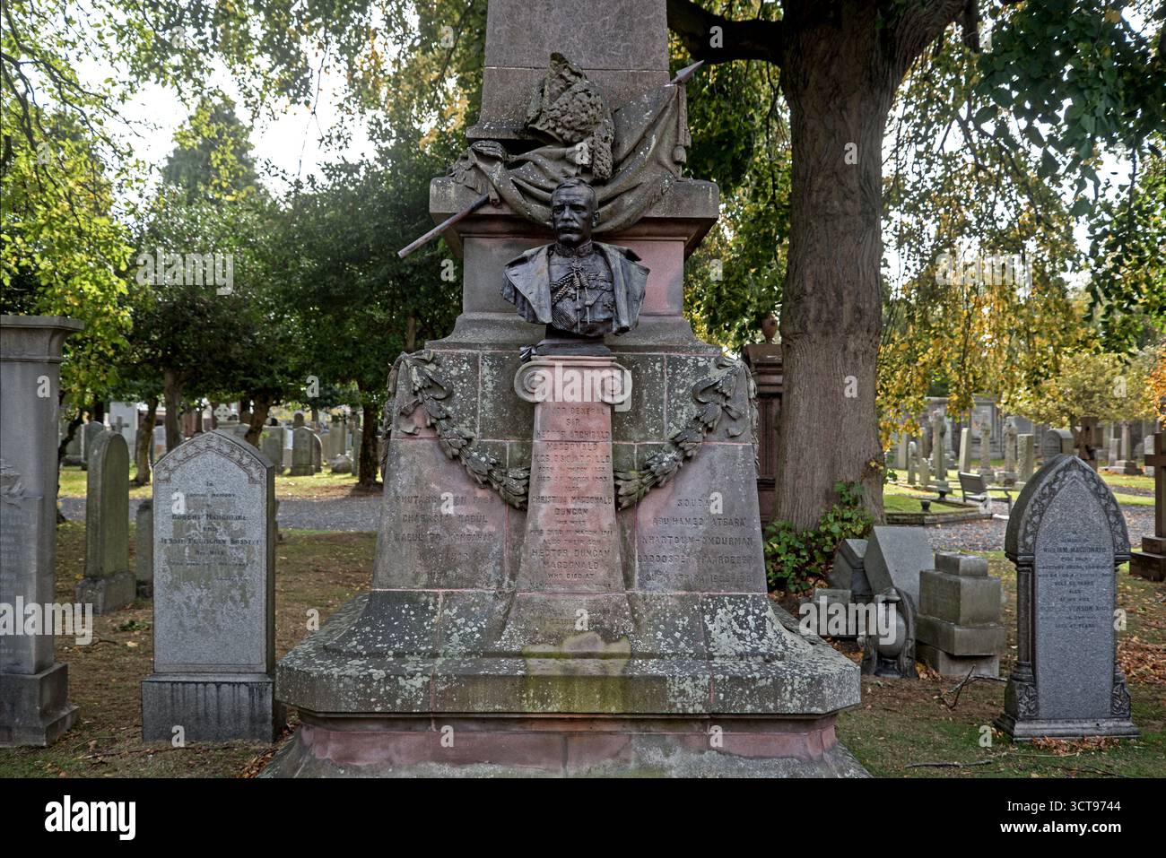 Grave of Major-General Sir Hector Archibald MacDonald (1853-1903) in ...