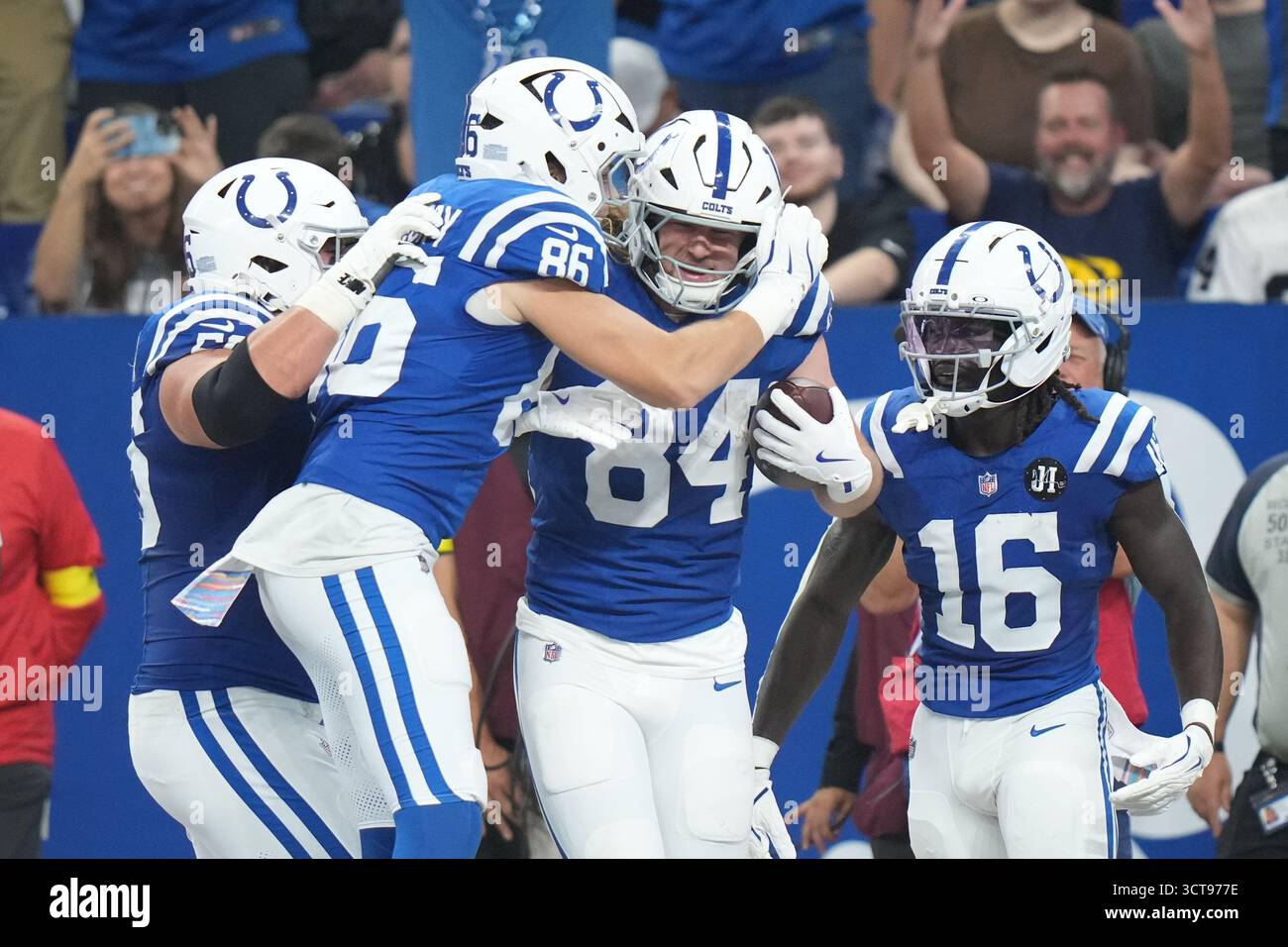 Indianapolis Colts tight end Tyler Warren (84) celebrates a touchdown ...