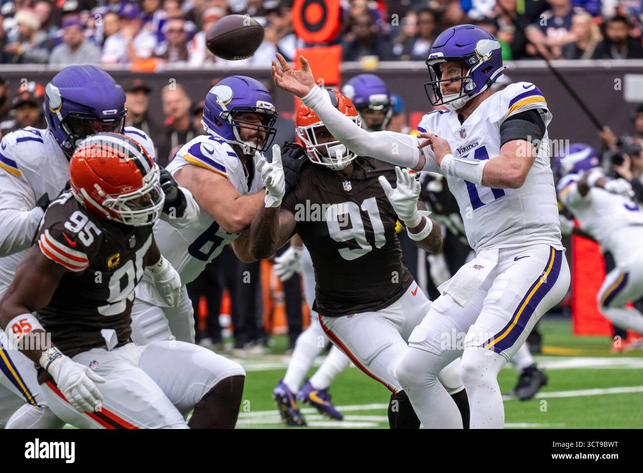 London, UK. 5 October 2025. Carson Wentz, Vikings Quarterback, passes ...