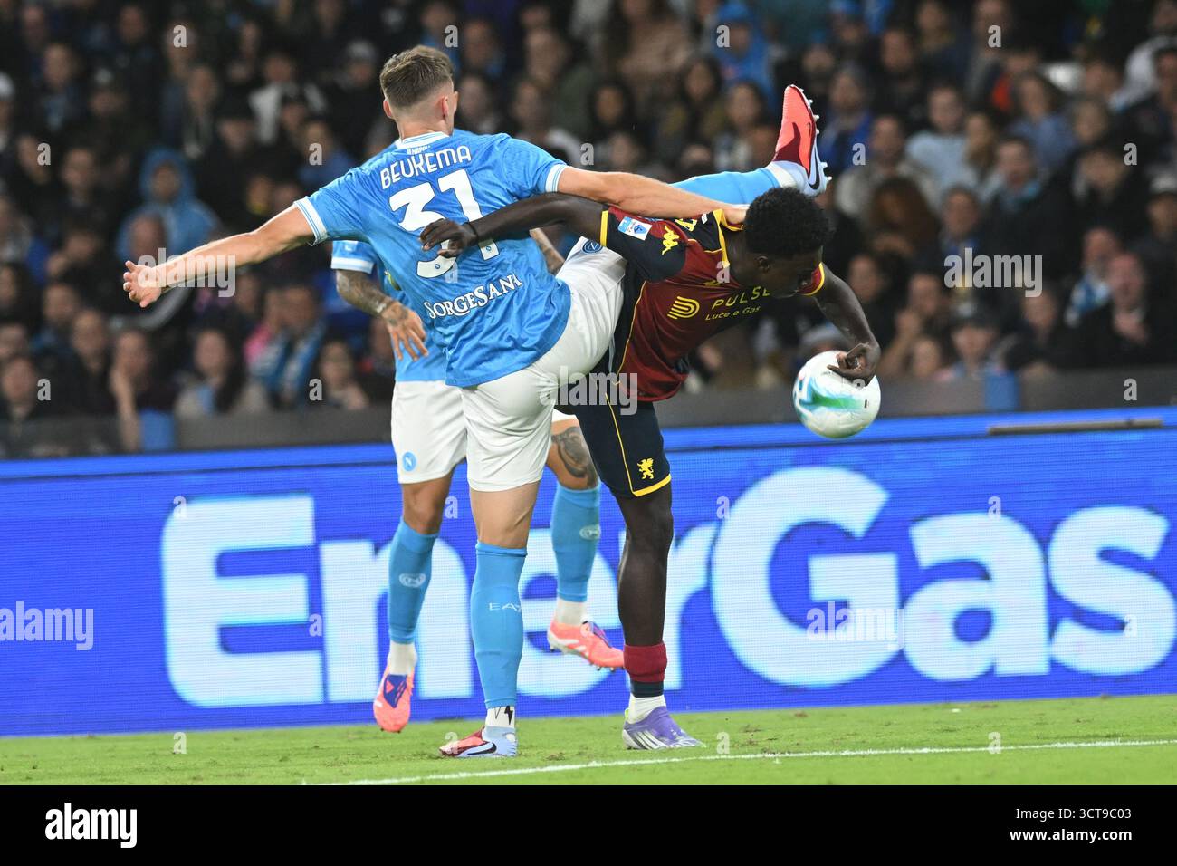 Napoli , Italy, 5 October,2025 Sam Beukema of SSC Napoli competes for ...