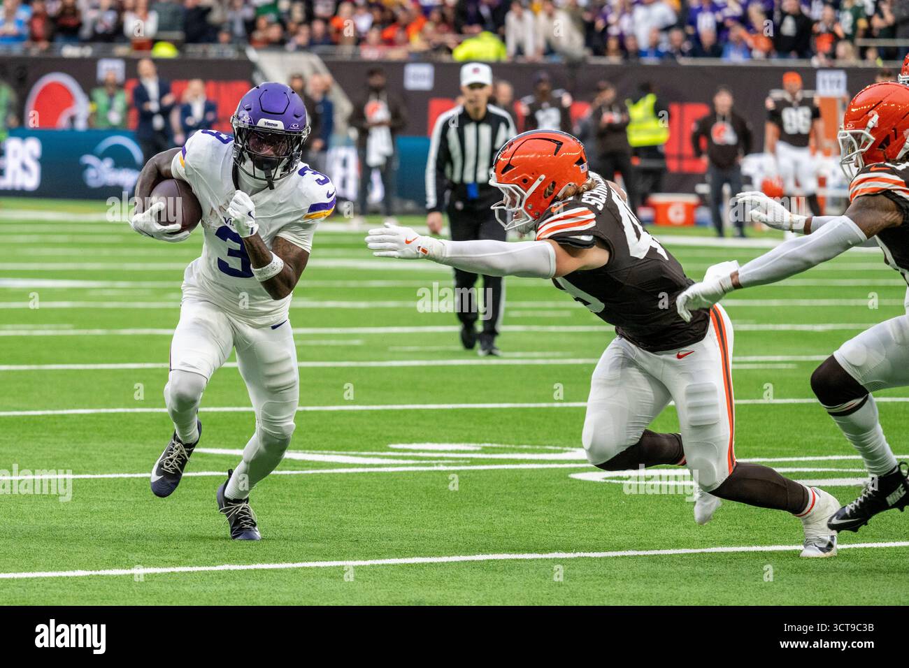 London, UK. 5 October 2025. Jordan Addison, Vikings Wide Receiver ...