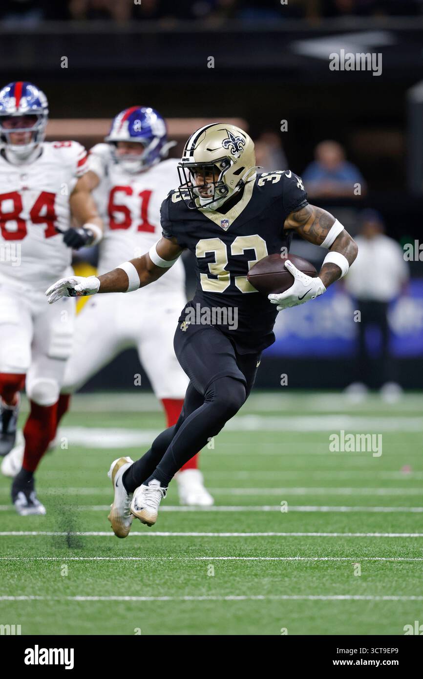 New Orleans Saints safety Jonas Sanker (33) runs the ball after making ...