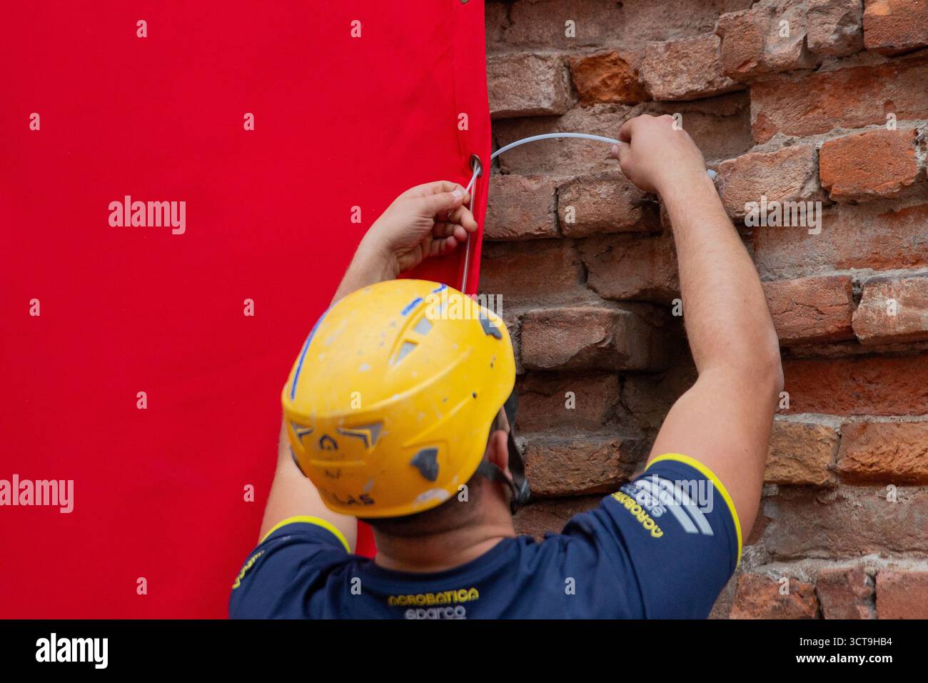 Demonstrating perfect teamwork, the Acrobatica crew works in unison to ...
