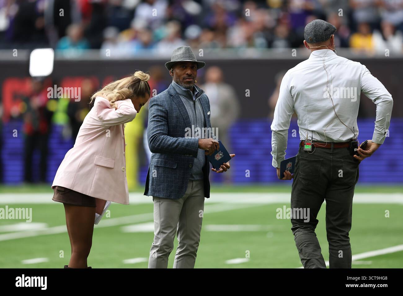 Tottenham Hotspur Stadium, London, UK. 5th Oct, 2025. NFL UK Football ...