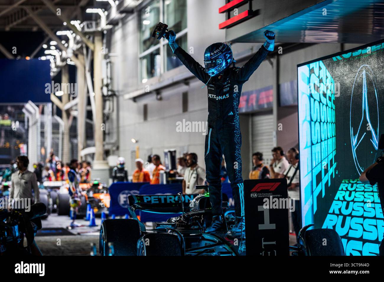 George russell singapore gp 2025 hi-res stock photography and images ...