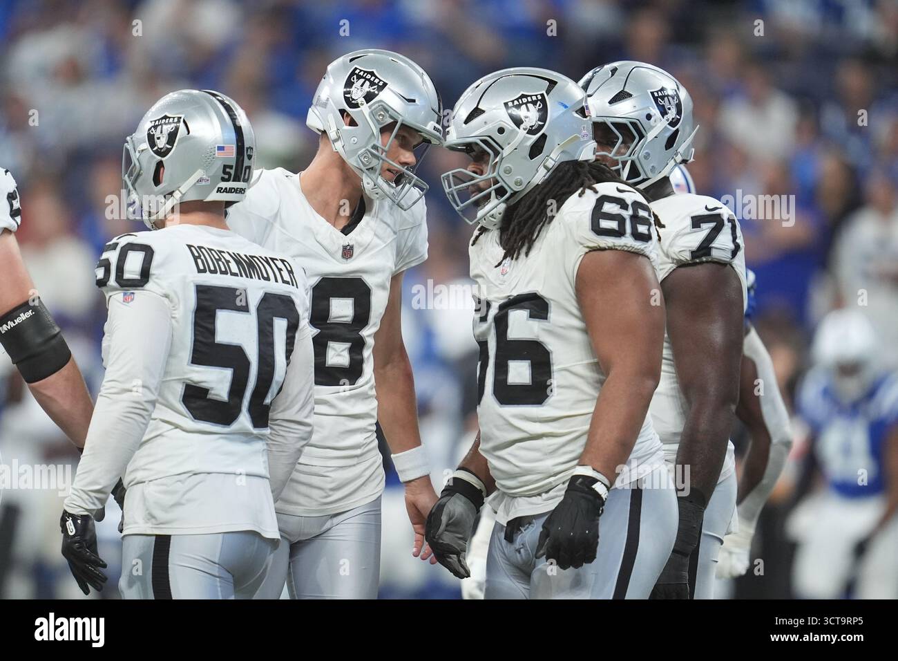 Las Vegas Raiders kicker Daniel Carlson (8) celebrates a field goal ...