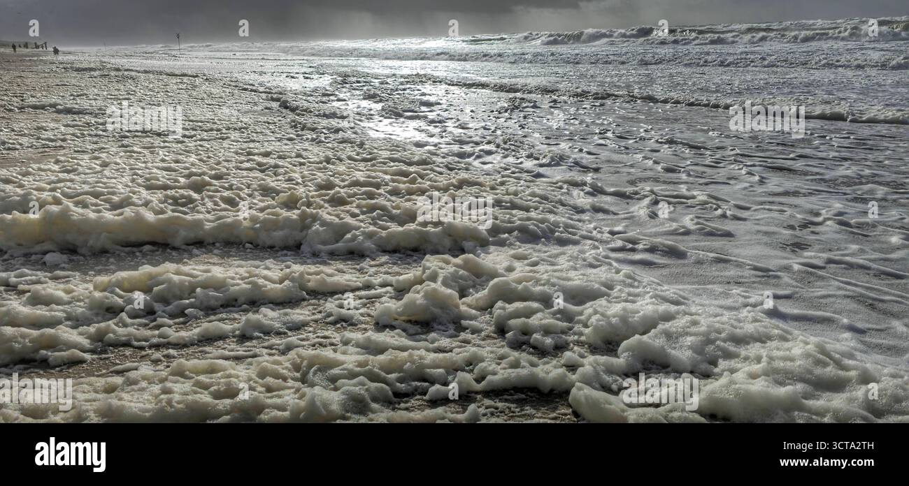 Sturmflut auf Sylt 05.10.25: Sturmflut auf der Nordseeinsel Sylt ...